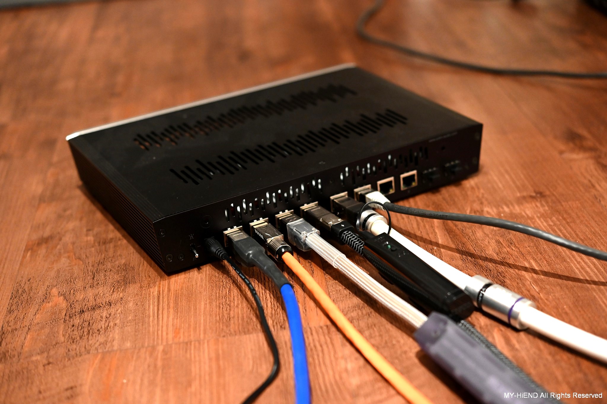 輕鬆完勝: Cardas Clear Network CAT7網路線